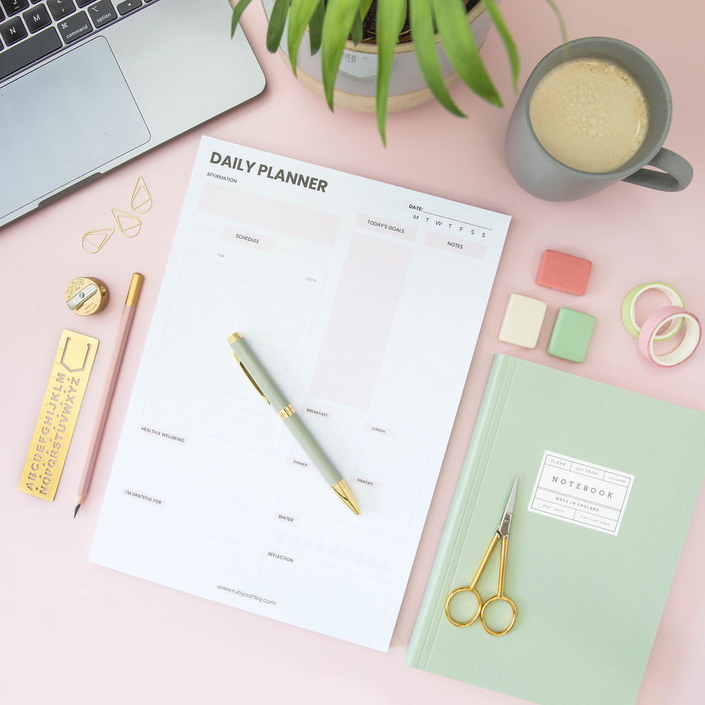 How To Stay Organised With A Planner – Ruby Ashley